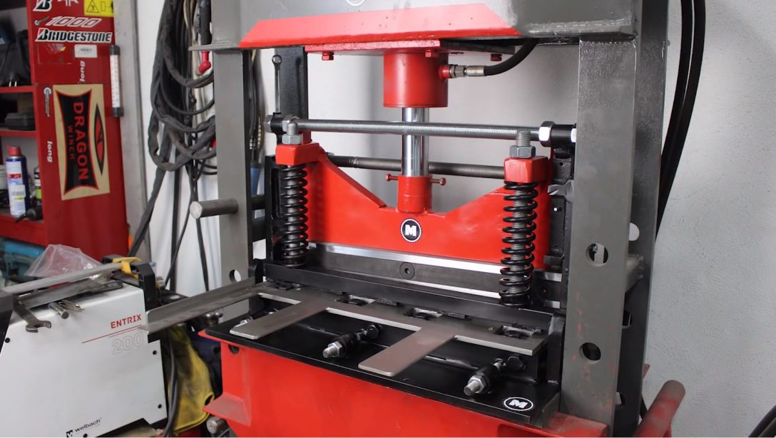 How to build a hydraulic guillotine? [video guide] – Inspirations