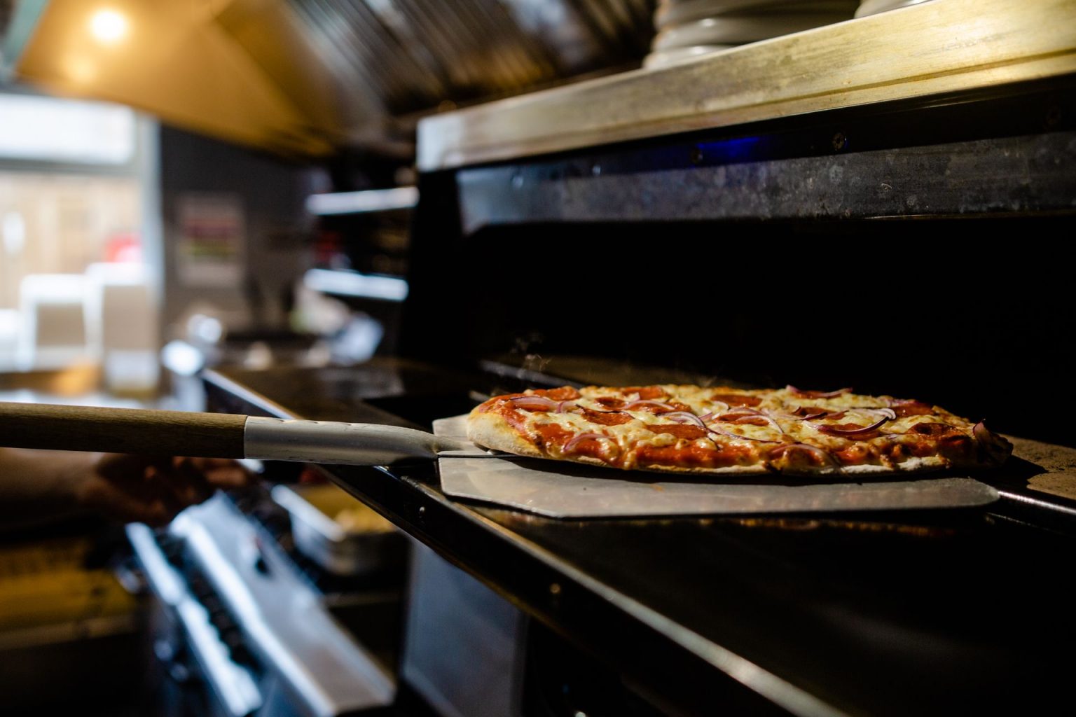 The perfect temperature for baking pizza | expondo.co.uk